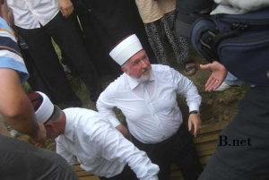REIS CERIĆ I MUFTIJA KAVAZOVIĆ SPUSTILI U KABUR SINA JEDINCA KADE HOTIĆ ...