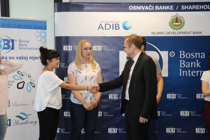 BBI BANKA U SARADNJI SA PARTNERIMA STIPENDIRA DESET STUDENATA IZ BIH ...