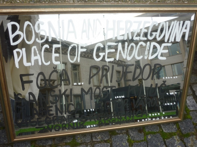 INSTALACIJA U DEN HAAGU: BOSNA I HERCEGOVINA - MJESTO GENOCIDA ...