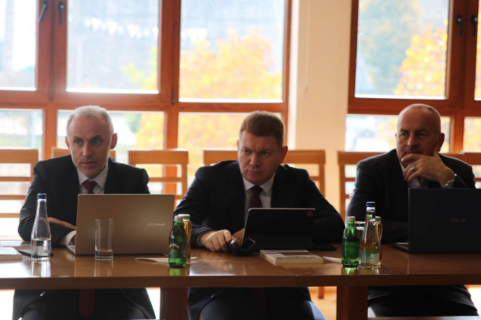 VIJEĆE MUFTIJA ISLAMSKE ZAJEDNICE U BOSNI I HERCEGOVINI POZVALO NA HITNI PREKID RATNIH DEJSTAVA ...