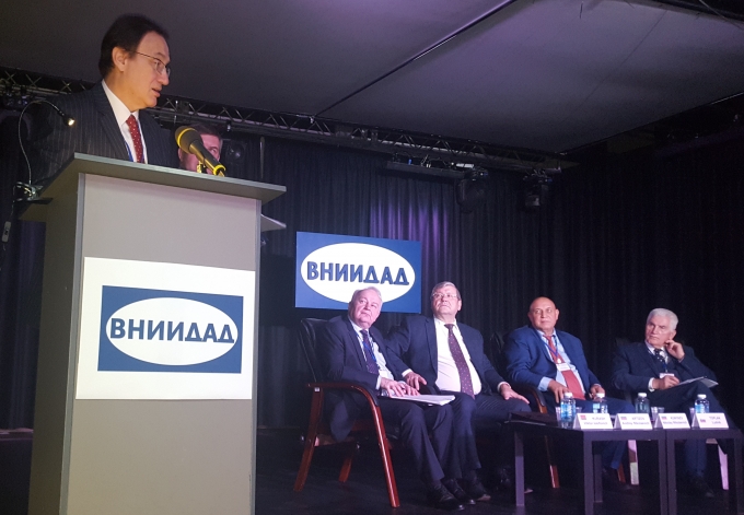 U MOSKVI GOVORIO DIREKTOR ARHIVA FEDERACIJE BIH ADAMIR JERKOVIĆ ...