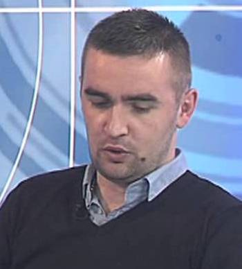 ALMIR SALIHOVIĆ: SPREMAN SAM PREUZETI TERET SREBRENIČKIH MAJKI ...