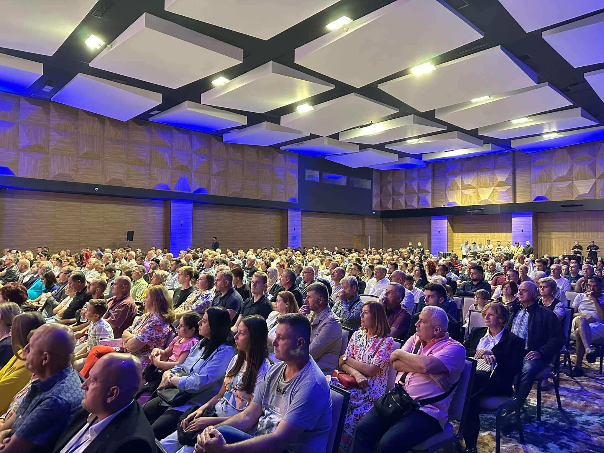 PREMIJERA FILMA O SARAJEVSKOM HEROJU “ČARLI - PREKO GRANICA HRABROSTI”, AUTOR AVDO HUSEINOVIĆ ...