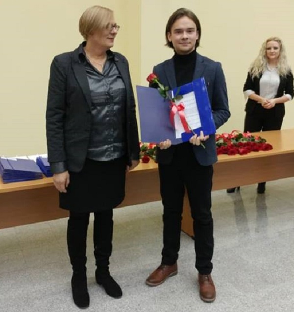 MOSTAR: NAGRAĐENI NAJBOLJI STUDENTI U FEDERACIJI BIH — Bosnjaci.Net