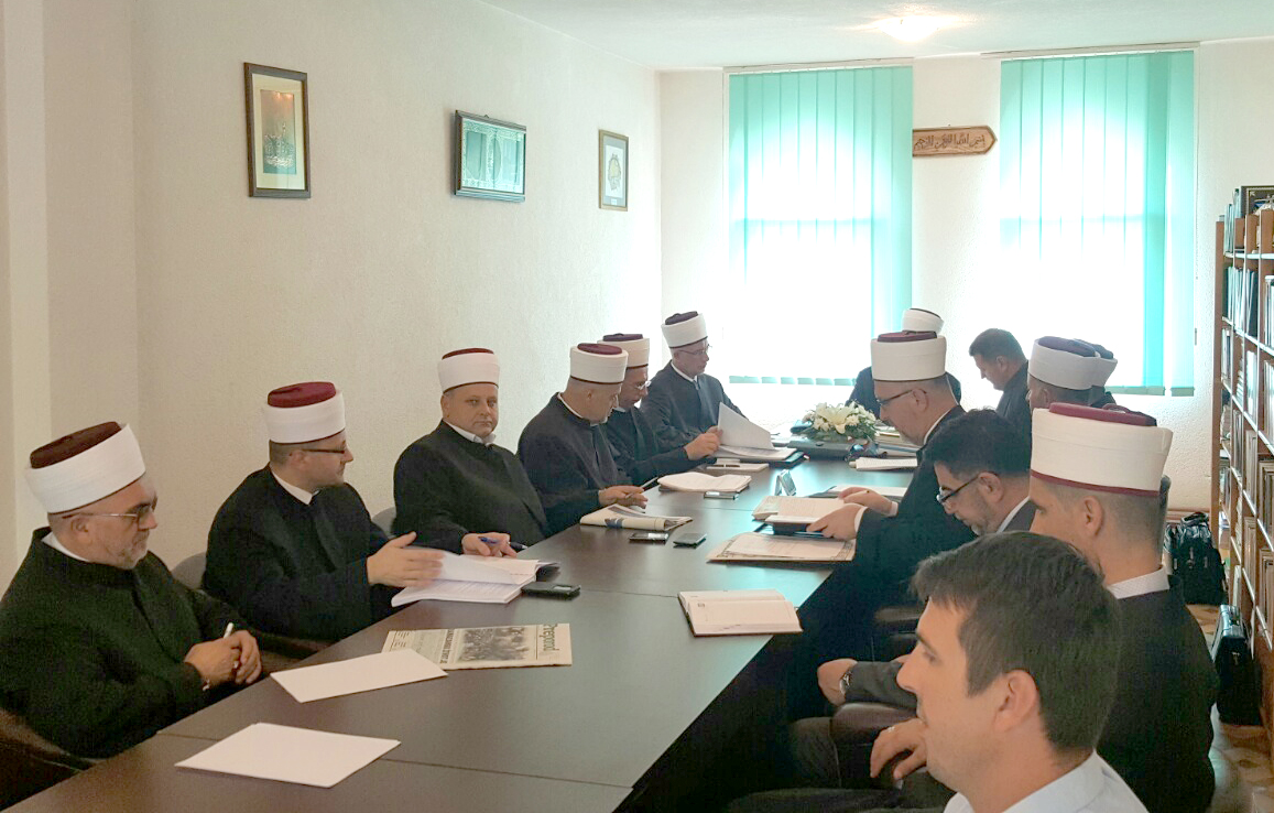 REISU-L-ULEMA KAVAZOVIĆ I VIJEĆE MUFTIJA: JEDNA JE LEGALNA ISLAMSKA ...