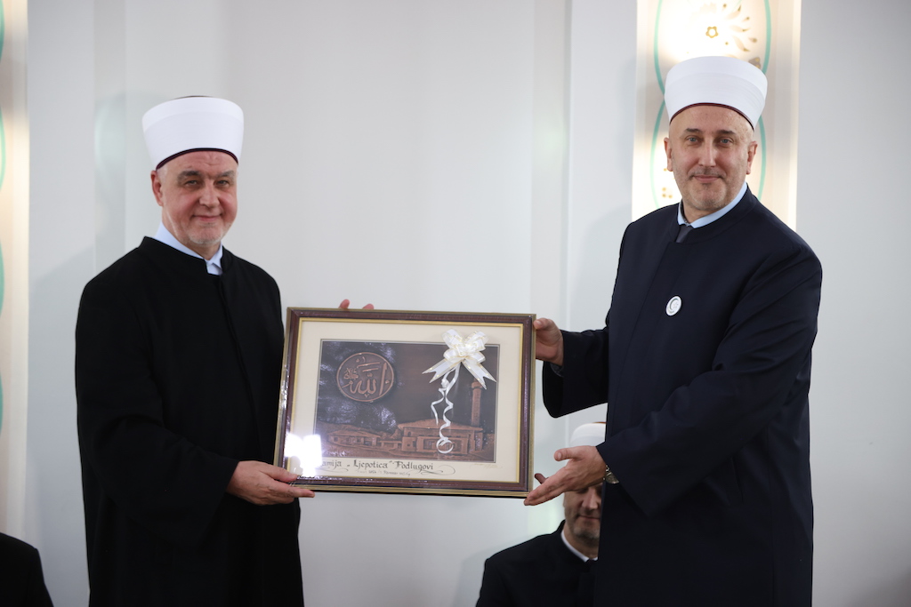 ODRŽANA 200. JUBILARNA TRIBINA U PODLUGOVIMA — Bosnjaci.Net