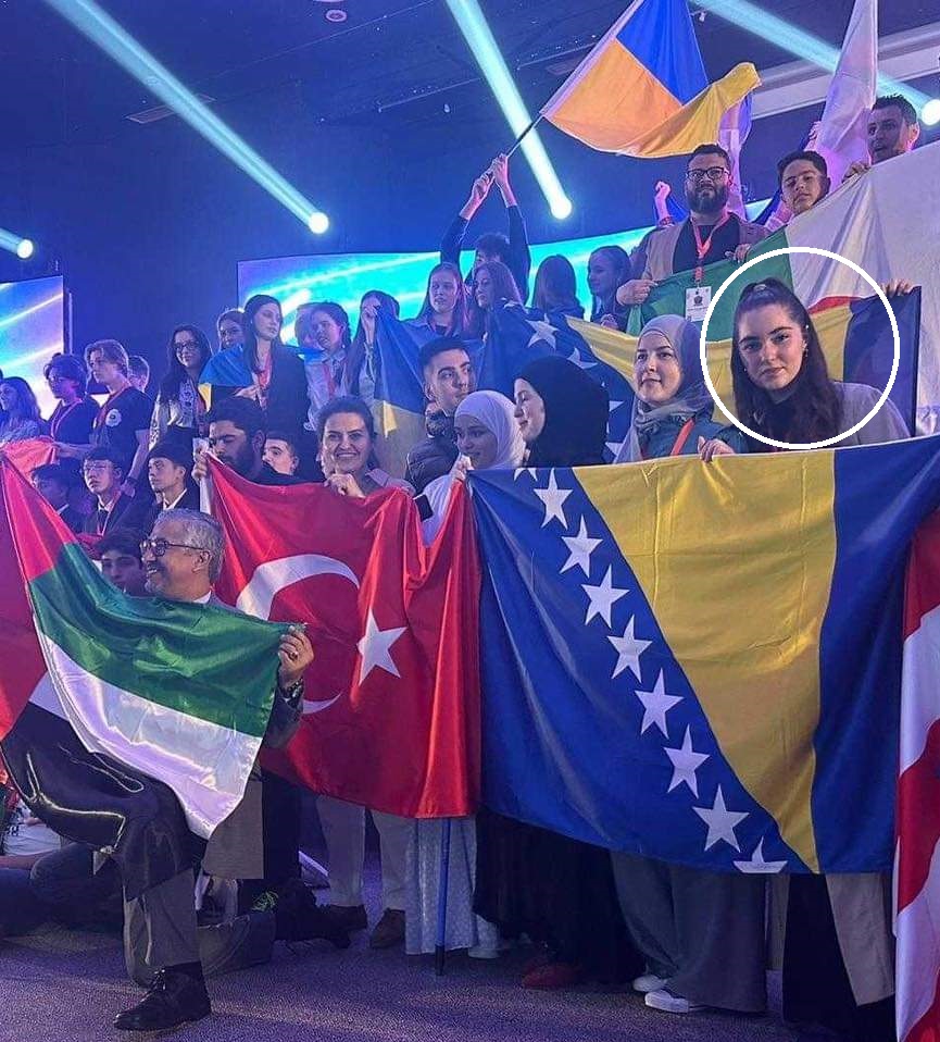 SARAJEVSKA UČENICA FATIMA HADŽIĆ OSVOJILA ZLATNU MEDALJU NA ...