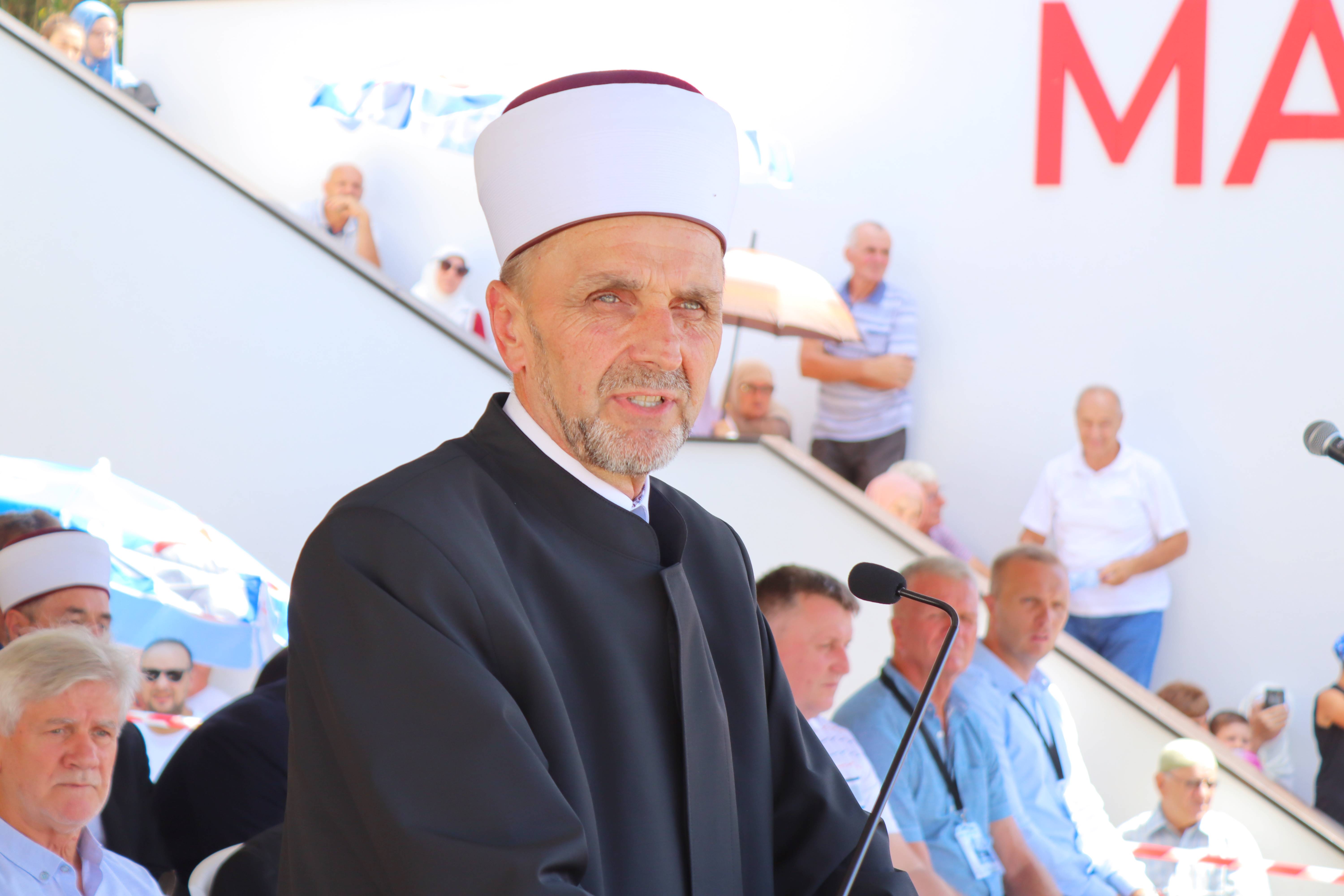 ZAVIDOVIĆI: SVEČANO OTVORENA DŽAMIJA U DŽEMATU KRIVAJA – SMAILBAŠIĆI ...